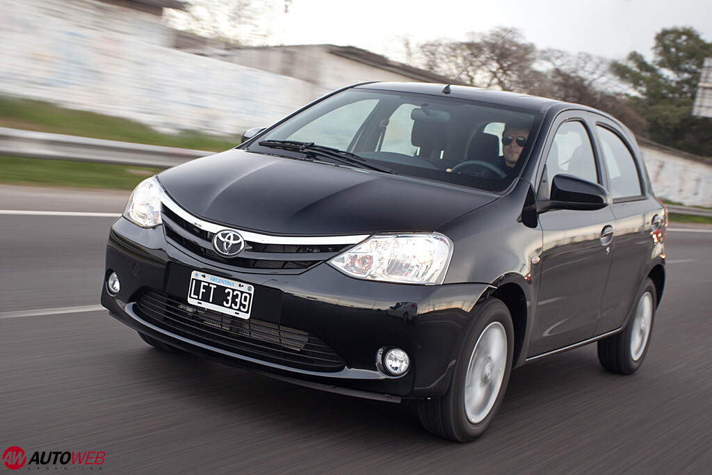 Prueba: Toyota Etios XLS 1.5 Hatchback - AUTOWEB Argentina