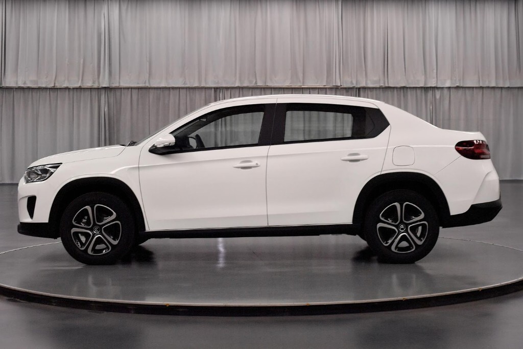 C3L: el sedán compacto de Citroën para China - AUTOWEB Argentina