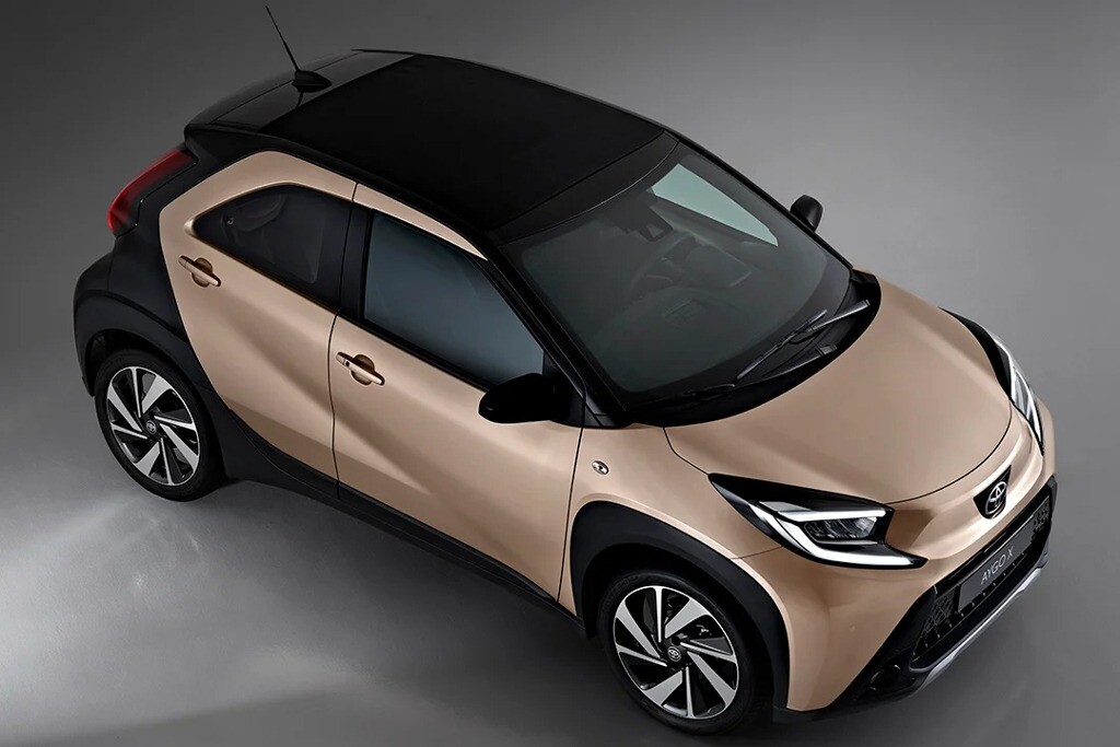El Toyota Aygo se convierte en un crossover - AUTOWEB Argentina