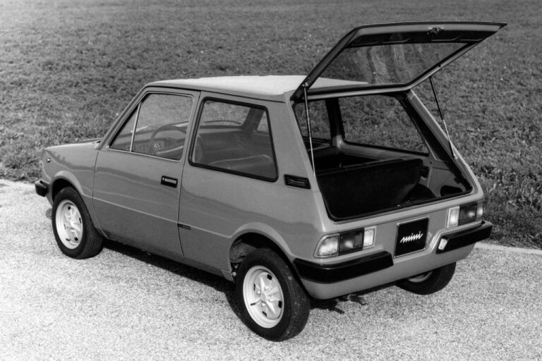 La curiosa historia del Innocenti Mini que diseñó Bertone - AUTOWEB ...