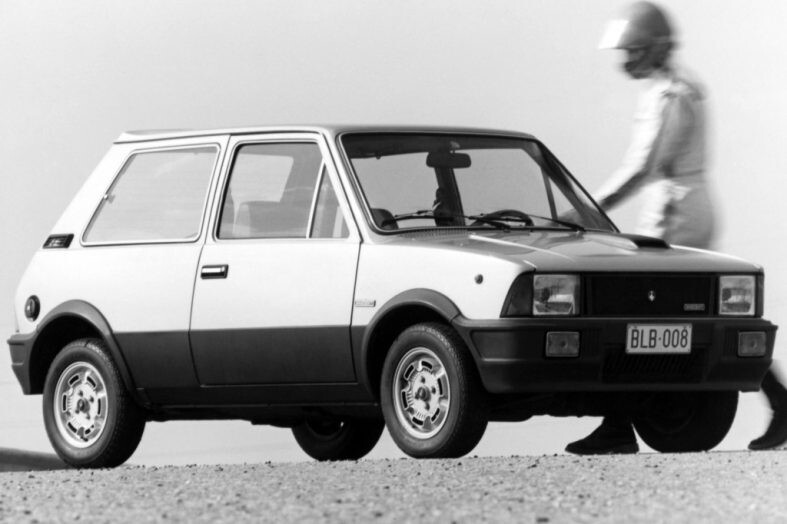 La curiosa historia del Innocenti Mini que diseñó Bertone - AUTOWEB ...