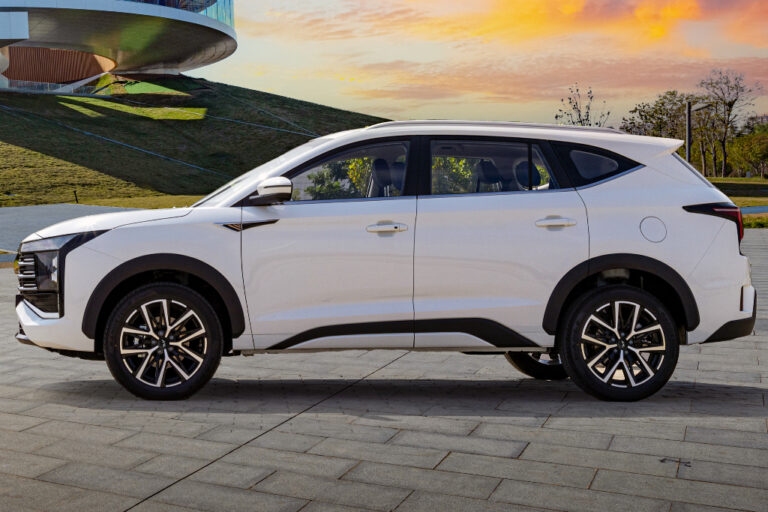 JAC lanza la JS8 Pro en Argentina - AUTOWEB Argentina