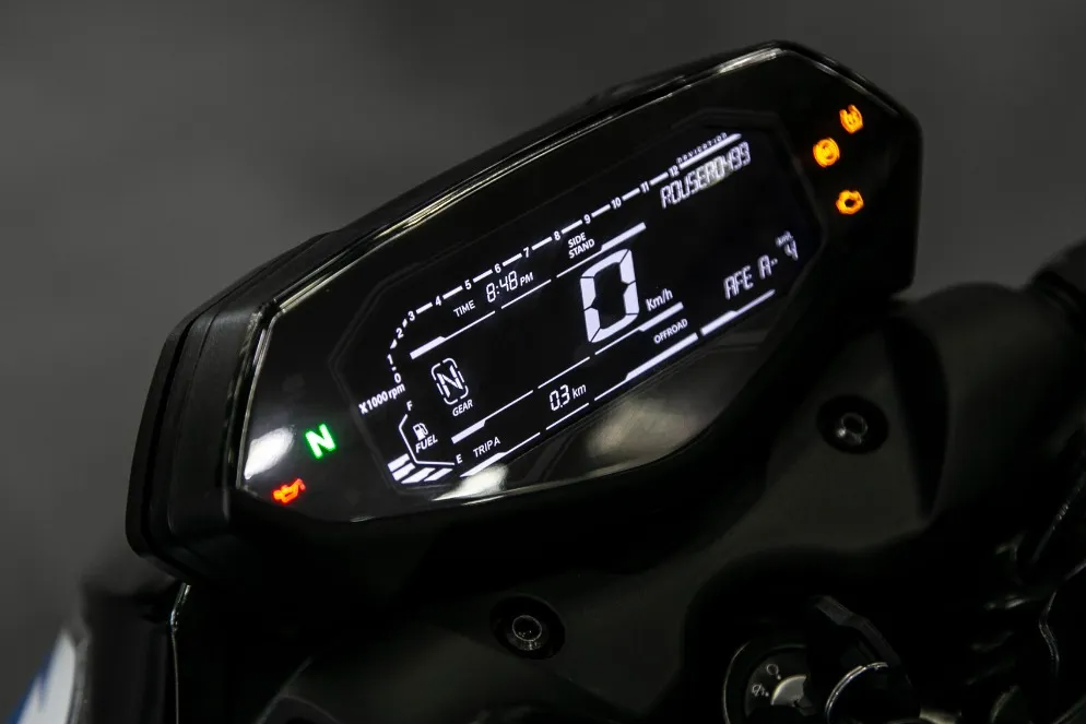 Bajaj lanza la Rouser N250 UG en Argentina - AUTOWEB Argentina